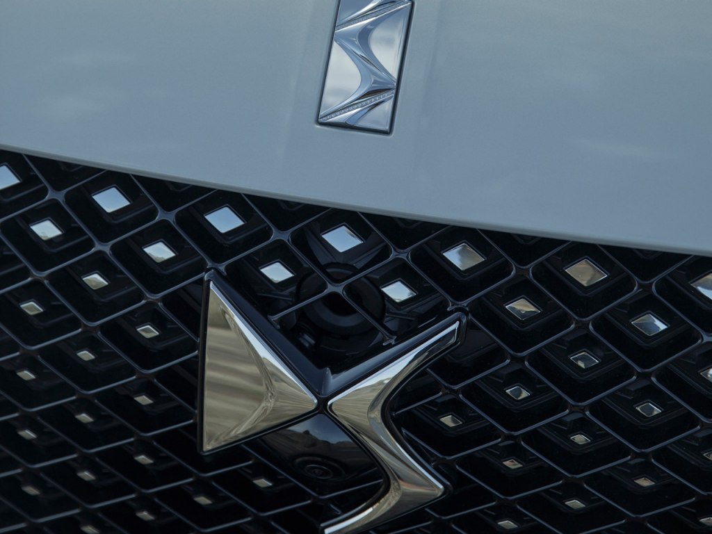 DS 7｜DSオートモビル公式サイト